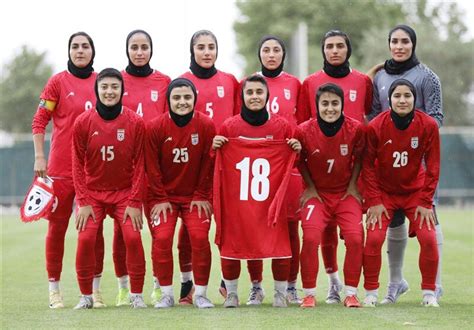 عکس سلام نظامی زنان ایران پیش از دیدار امروز خبرآنلاین