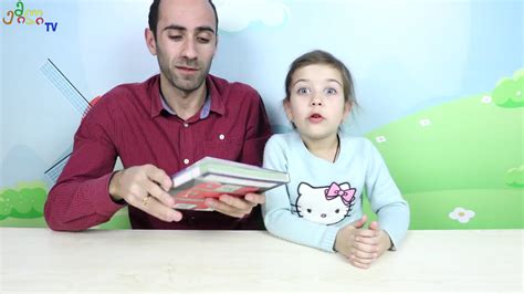 ემილია სწავლობს ინგლისურს სმარტ ლექსიკონით ვაცოცხლებთ წიგნებს Youtube