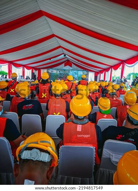 1 754 Construction Worker Classroom Royalty Free Photos And Stock Images Shutterstock