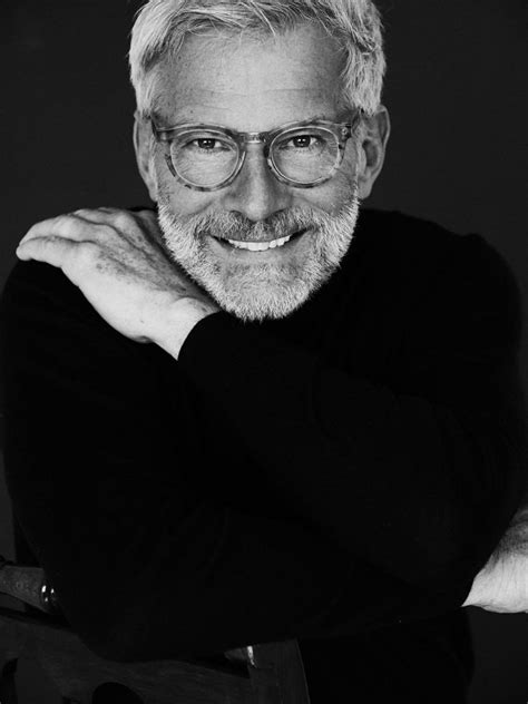 Showcast Model Agency [silver Models]