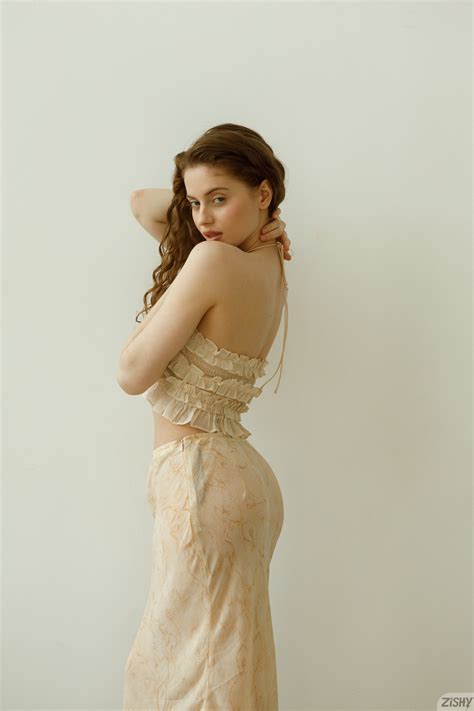 Busty Beautys Mitropoliya Studio Session Explicit