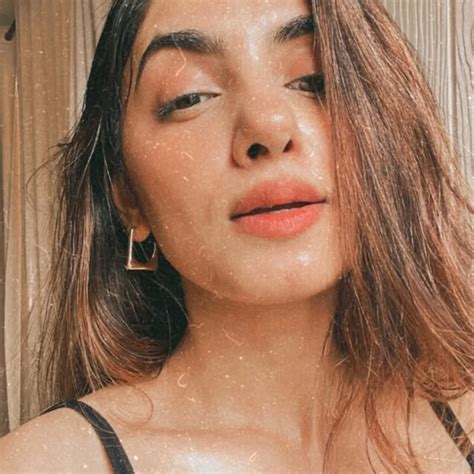 Pooja K Poojavb On Threads