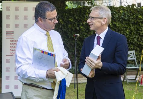 Vivacom 79 медала и 1 почетна грамота равносметката Facebook