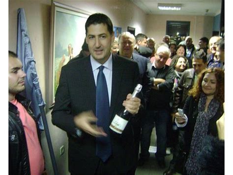 Стоичков руга кума си че губят в Пловдив после му честити