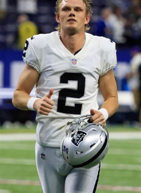 Nfl Kicker Bulge