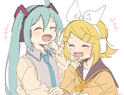 Hatsune Miku And Kagamine Rin Vocaloid Drawn By M0ti Danbooru