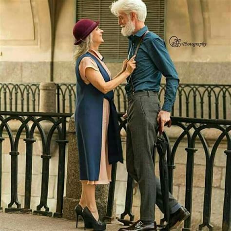 Pin By Pokrovskay Lubov On Одежда Older Couple Photography Cute Love