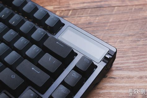 Rog夜魔机械键盘：颜值、手感、可玩性都拉满 原创 新浪众测