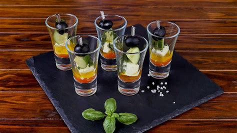 Закуски в стаканах - Рецепты от Со Вкусом - YouTube