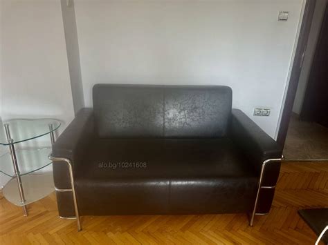 Кожен диван Диван Мебели за дома и офиса София Черен кожен диван с размери 140х77см И
