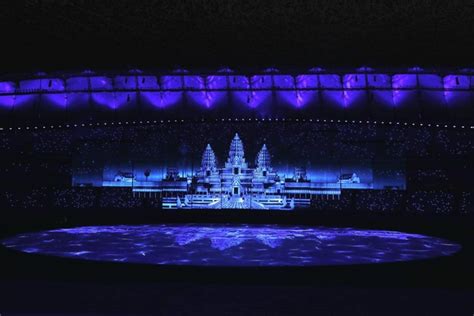 ស្ងើចសរសើរ អ្នកសិល្បៈ កងកម្លាំង អ្នកស្ម័គ្រចិត្ត ខំប្រឹង ជម្នះតស៊ូ