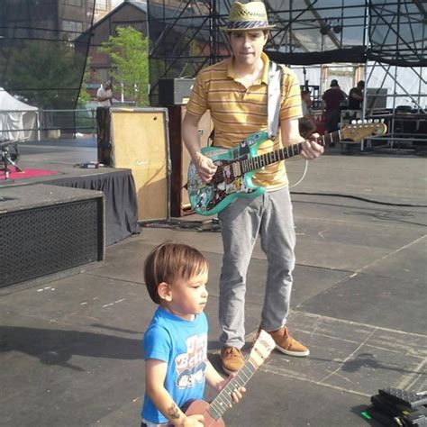 Rivers Cuomo Wife And Daughter