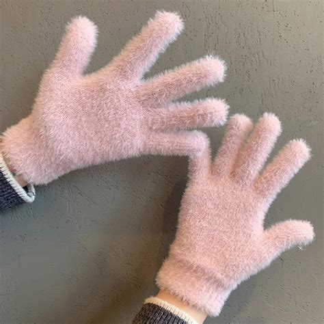 무료배송 Dn9ne 여성 데일리 인기 겨울 방한 장갑 신상 따뜻한 패션 털장갑 여자 패션 장갑 겨울 털