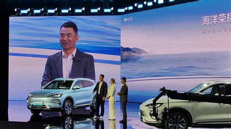 比亚迪宋plus冠军版发布会现场直播—续航有提升，稳！车评人抢先体验感受 邻家律师小姐姐 邻家律师小姐姐 哔哩哔哩视频