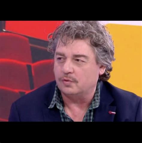 Вижте красивата и млада съпруга на Камен Донев за първи път се