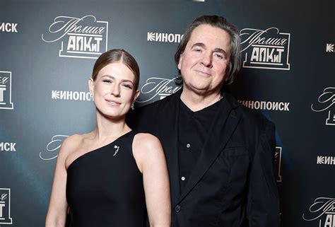 Константин и Софья Эрнст Екатерина Климова Марина Зудина на премии АПКиТ