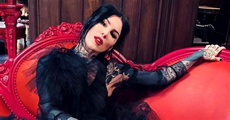Kat Von D Gave Her First Tattoo At Just 14 But Now Shes Taken Her Career A Completely