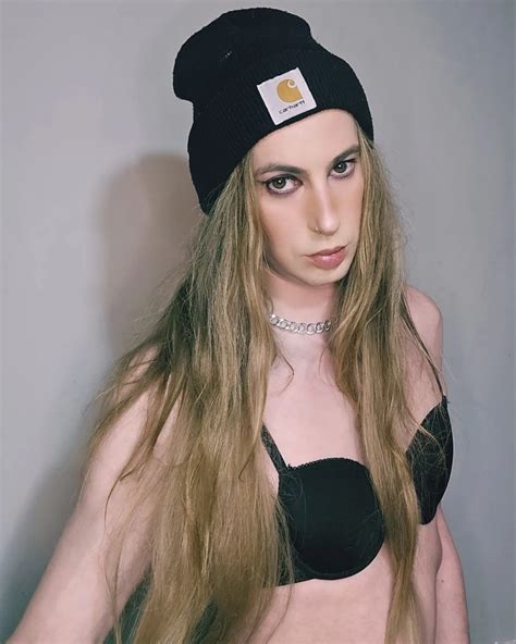 Rock Chick Goth Girl 24 Nude Pics Xhamster