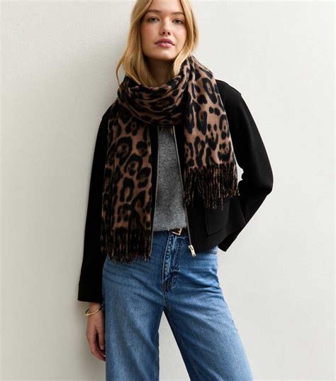 How To Style Leopard Print And Look Fabulous 8 Stunning Outfit Ideas