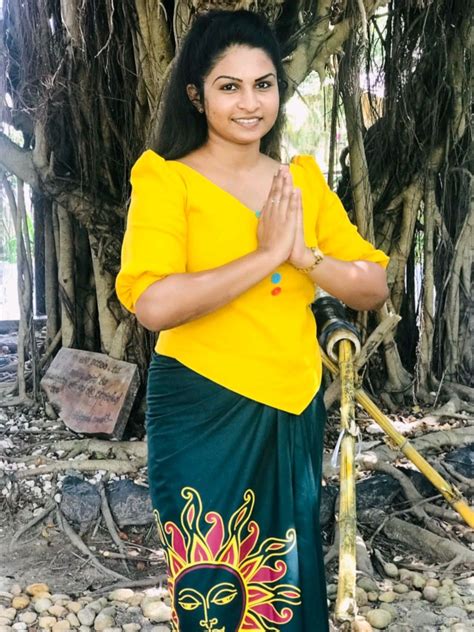 Komashika Wijesundara On Linkedin ලැබුවා වූ සිංහල හින්දු අලුත් අවුරුද්ද ඔබටත් පවුලේ සැමටත්