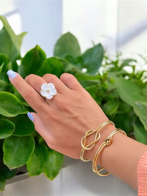 لارا اکسسوری