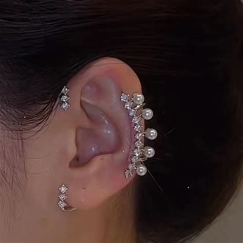 Купити Затискачі для вух метеликів зі стразами сріблястого кольору без пірсингу для жінок