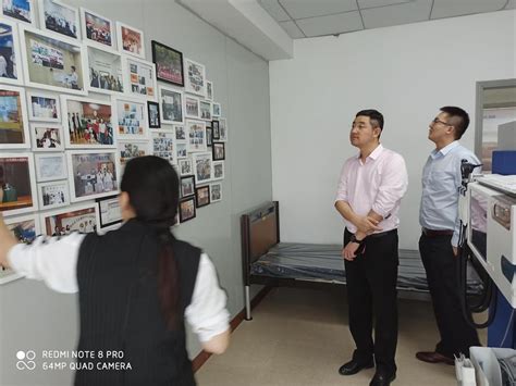热烈欢迎华为领导莅临“珠海于氏医疗科技有限公司”进行参观考察 珠海于氏医疗科技有限公司壁挂式全科信息化诊断系统核磁室专用无磁转运车智能