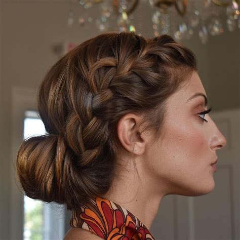19 Medium Length Wedding Hairstyles Perfect For Your Big Day