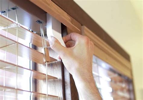 Flipflic Solar Powered Smart Window Blinds Controller Gadgetsin