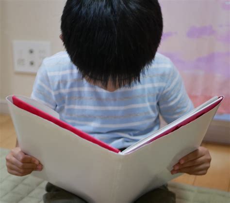 意外⁉絵本の読み聞かせ、毎日する派が1位！「子どもの想像力と感情が豊かになる」と期待【パパママ1103人に聞きました】 Hugkum（はぐくむ）