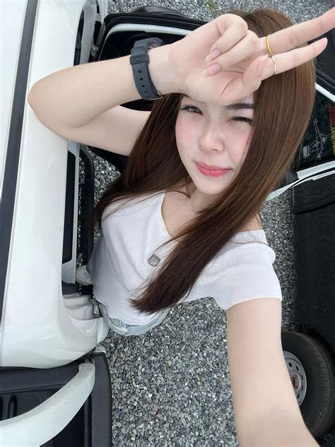 ท่าน สวัสดีครับ น่ารักจัง คุณครูน่ารัก ร้องข้ามกำแพง ทรายหาด