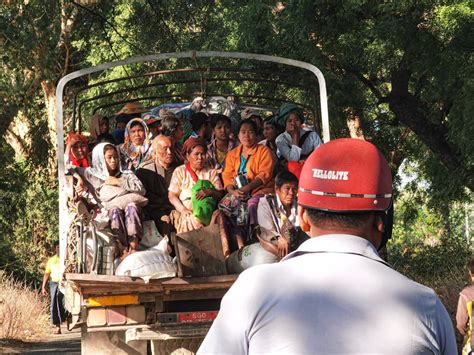 စစ်တပ်စစ်ကြောင်းထိုးနေလို့ ဆားလင်းကြီးမှာ ကျေးရွာ ၁၀ ရွာကျော်က ပြည်သူတွေထွက်ပြေး နေရ Than Lwin