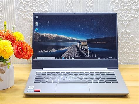 Lenovo Ideapad S Ikb I Th Gen Gb Ram Gb Ssd Radeon Graphics Gb Vram Inch