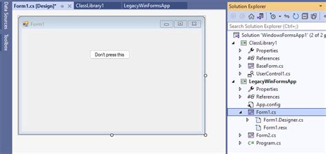 why doesn t vs 2022 show my winforms ui at design time