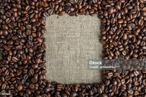 사각형 프레임 상단 보기의 모양에 커피 콩의 질감된 배경 신선 하 고 향기로운 음료에 대 한 개념 사랑 0명에 대한 스톡 사진 및 기타 이미지 Istock