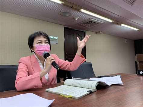 台大選舉主張「ㄐㄐ小上家政課」、「a罩杯女生修國防」 范雲痛心：檢討性平人權教育