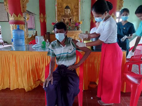 ပေါက်တောမြို့နယ်၌ အသက် ၁၈ နှစ်နှင့်အထက် ဦးတည်အုပ်စုတွင် ပါဝင်သူများအား နဝမအသုတ် ပထမ အကြိမ်အဖြစ