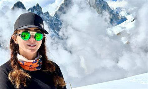 نائلہ کیانی، مناسلو چوٹی سر کرنے والی پہلی پاکستانی خاتون بن گئیں We News