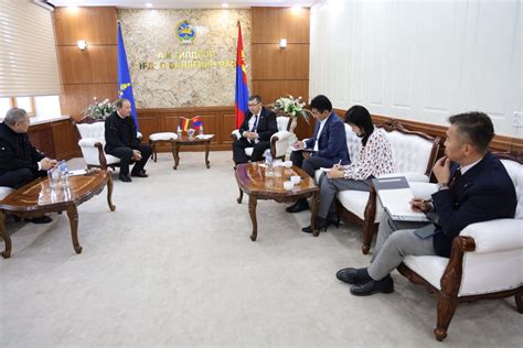 ХБНГУ ын “Уул уурхайн академи” техникийн их сургуультай хамтарна