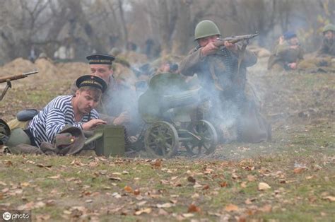 1991年蘇聯解體，擁兵400萬的蘇聯軍隊為何「放棄」了政權？ 每日頭條