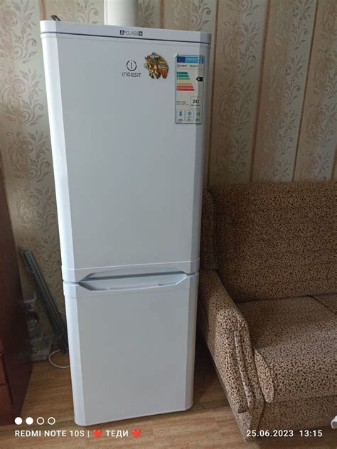 Хладилник с фризер Индезит без забележки гр Сливен Дружба • Olx Bg