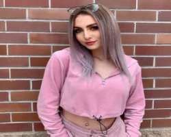 Danielle Renaee Birthday Real Name Age Weight Height Family Facts Contact Details