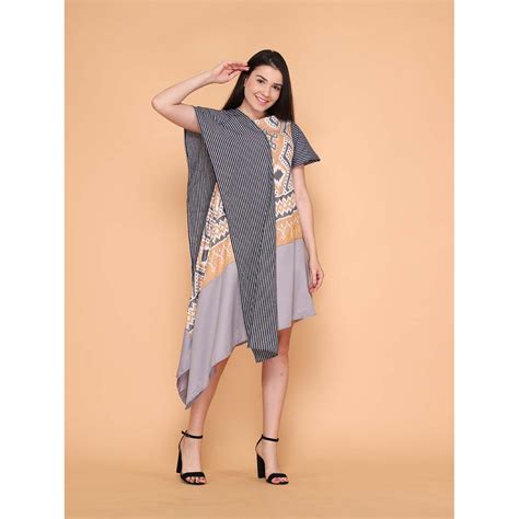 Jasa Foto Produk Dengan Model Koleksi Gambar