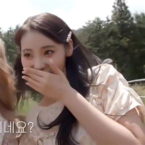 Pin Op Loona 이달의 소녀