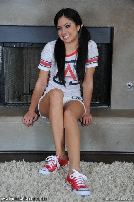 Cierra Spice Shows Off Shaved Snapper Porn Pictures Xxx Photos Sex Images 3416603 Pictoa