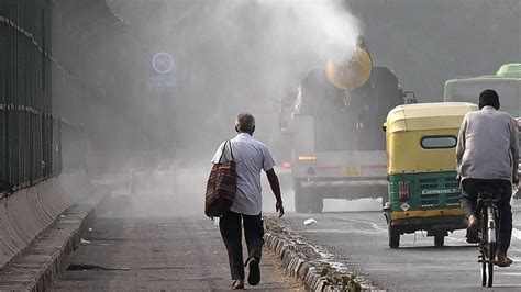 Air Pollution दिन प्रतिदिन खराब हो रही दिल्ली की हवा कई इलाकों की Aqi 300 पार