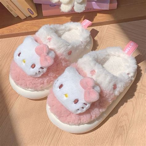 🎀М‘ЯКІ КАПЦІ З Hello Kitty🎀 ️Ціна 840 грн ️Розміри 36 37 38 39 40 41 42 43 44 45