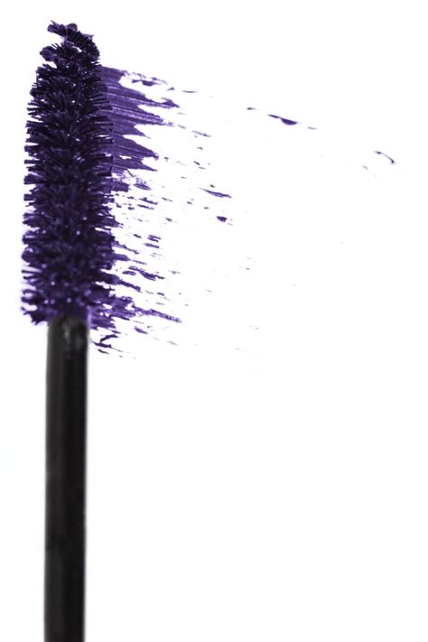 Фиолетовая тушь для ресниц 15 фото идей кому подходит