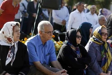 ابلاغ عیدی کارمندان و بازنشستگان زمان پرداخت