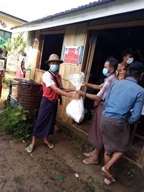 ဂွမြို့တွင် ကိုဗစ် ၁၉ ကာလအတွင်း စာရေးဆရာဝေဟင်အောင်နှင့် ပရဟိတအဖွဲ့မှ ပ